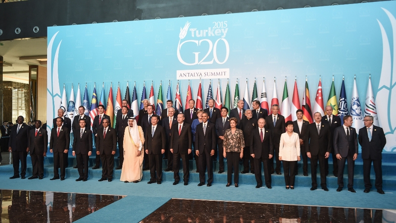 G20 leaders vow to combat 'terrorist fighters'