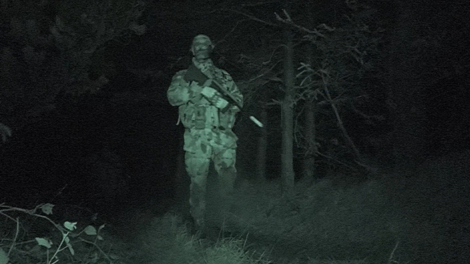 Night-time exercise casts light on defence operations