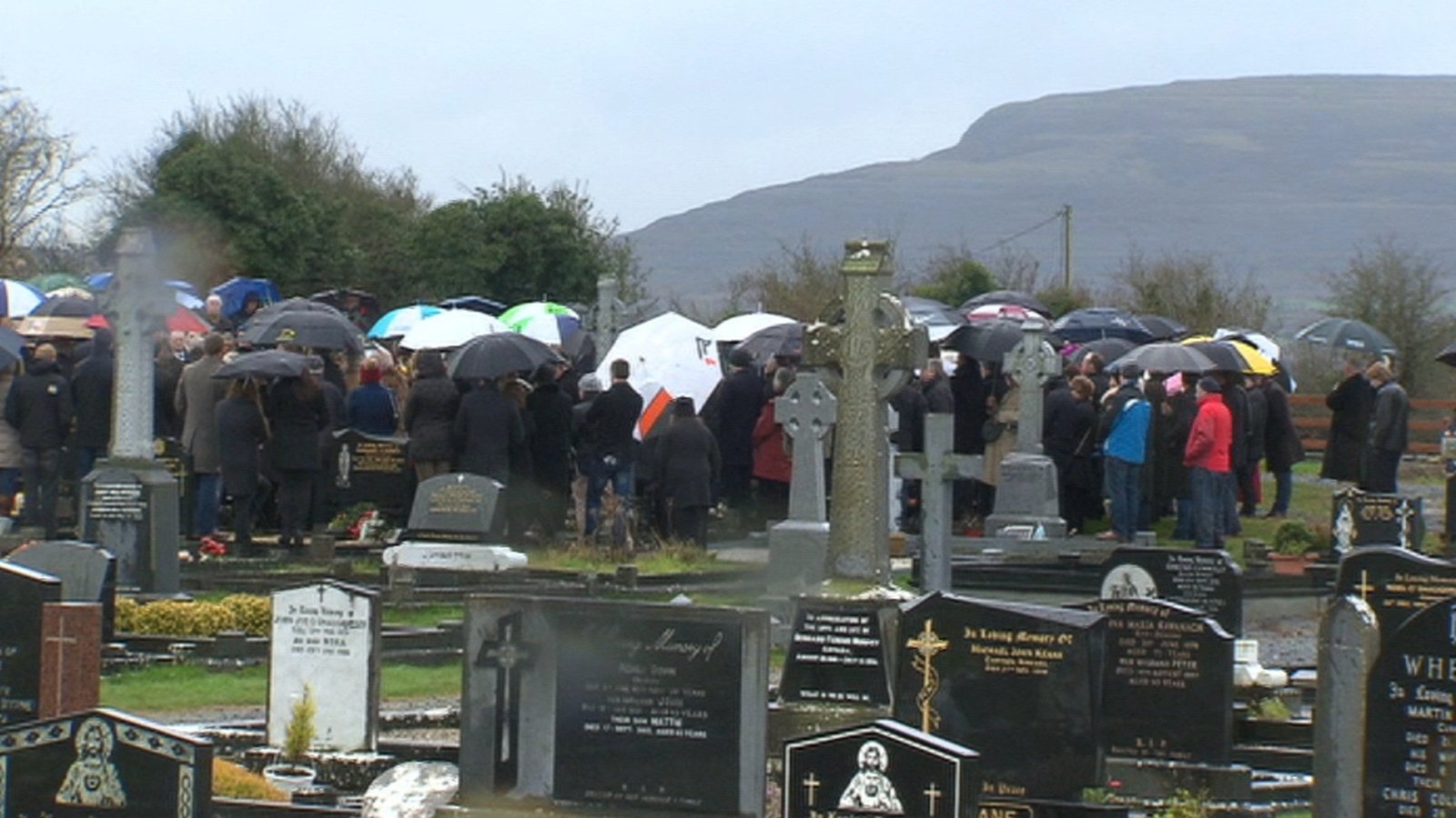 Former taoisigh join mourners at burial of PJ Mara