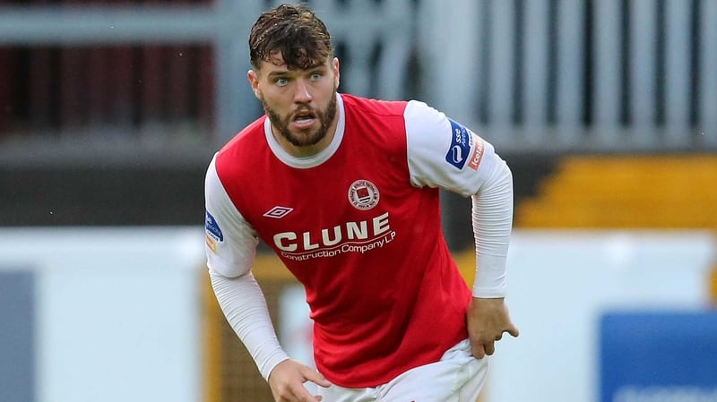 Saints midfielder Chambers to move Stateside