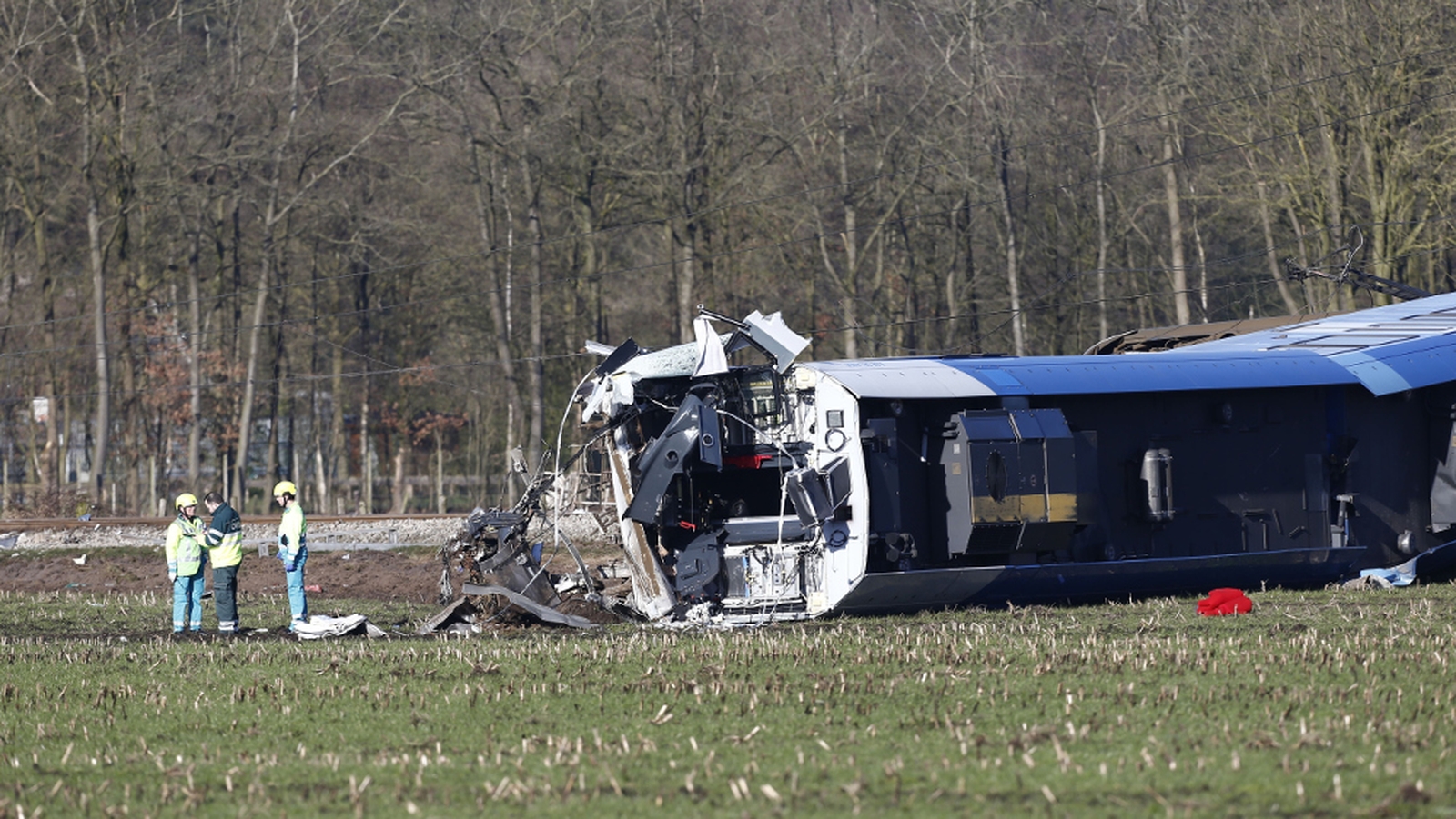 One killed, seven injured in Dutch train crash