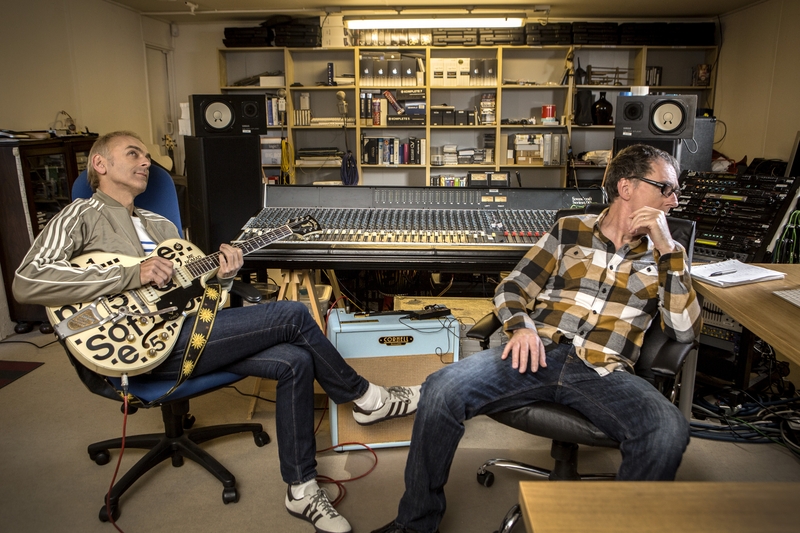 Underworld singer says he had Bowie premonition