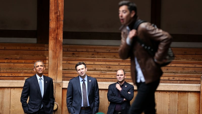 Obama visits Globe on Shakespeare's 400th anniversary