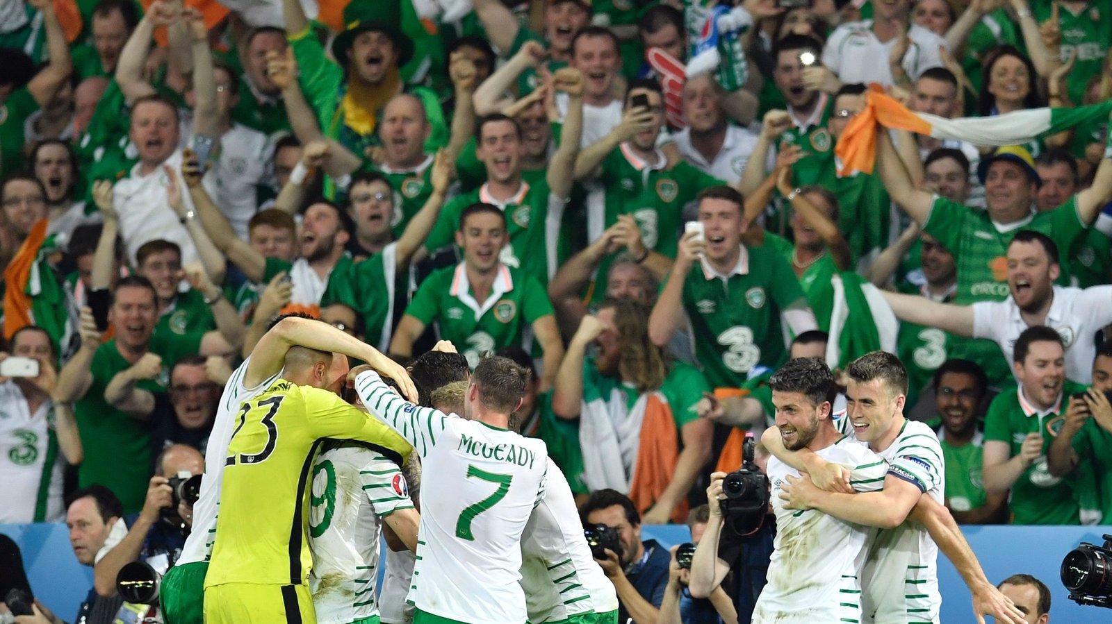 Irish soccer fans hunt match, travel tickets