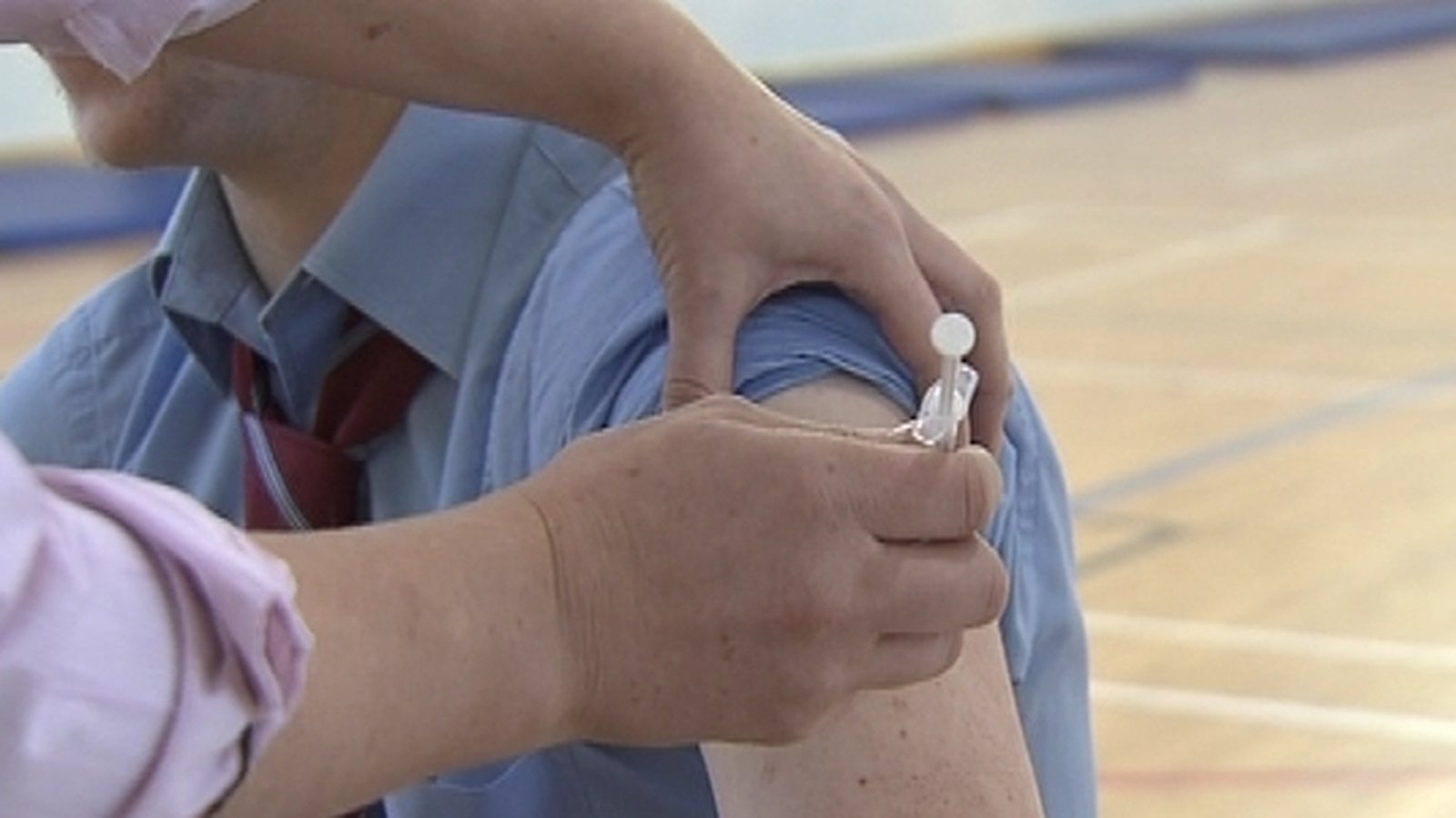 Health watchdog recommends HPV vaccine for boys