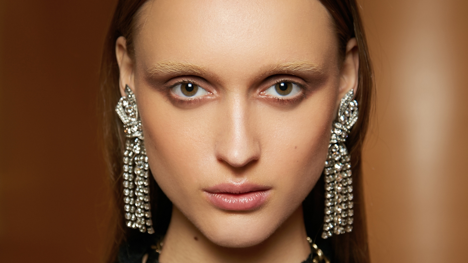 How to recreate this editorial makeup look