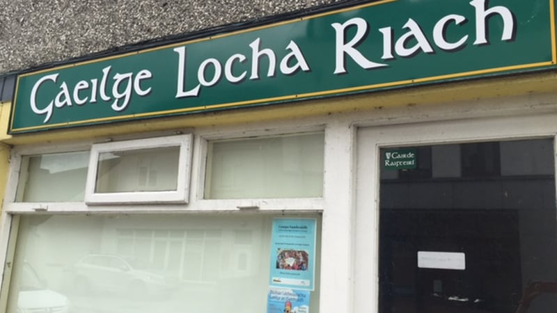 Deireadh le maoniú don eagraíocht Gaeilge Locha Riach