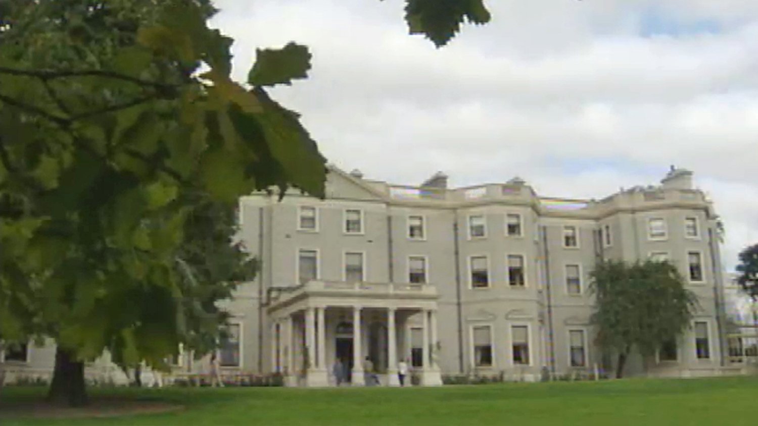 RTÉ Archives | Lifestyle | Farmleigh House Officially Opened To Public