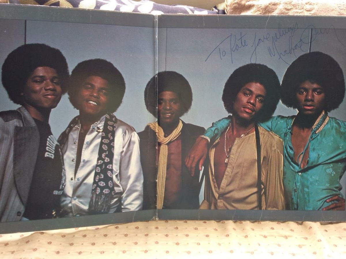 Kate Durrant - Vinyl Signed by Michael Jackson | The Ray D'Arcy Show ...