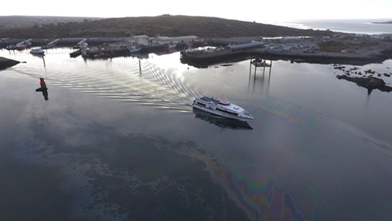 Inis Mór ferry service to resume pending talks