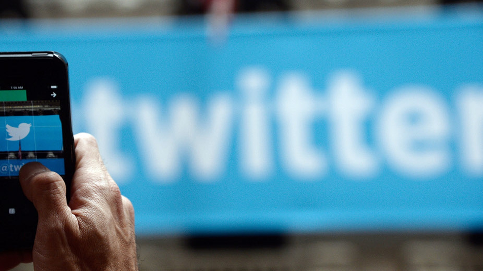 Top journalists' Twitter followers up 6% to 3.3 million