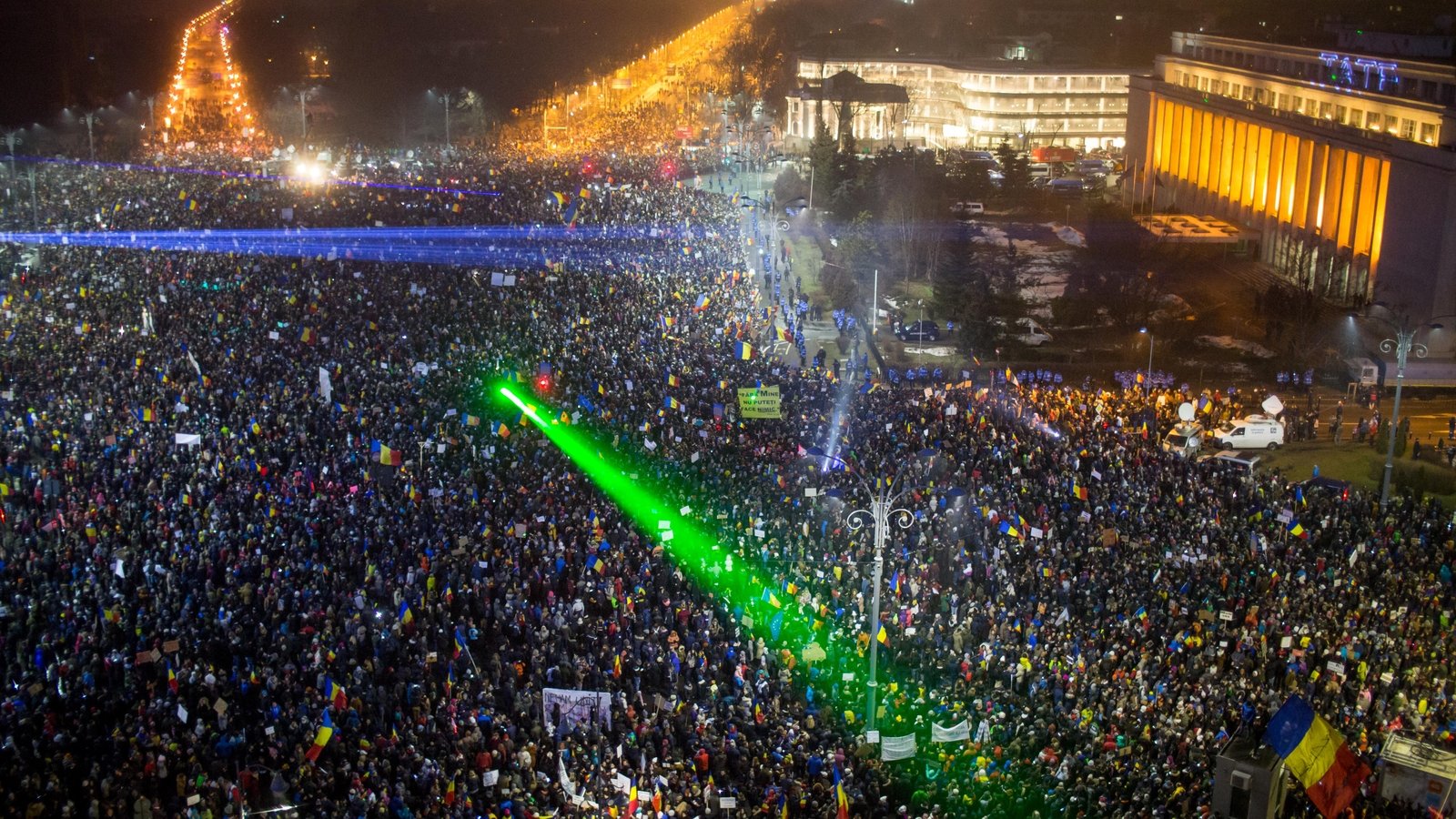 500,000 attend sixth night of Romania protests