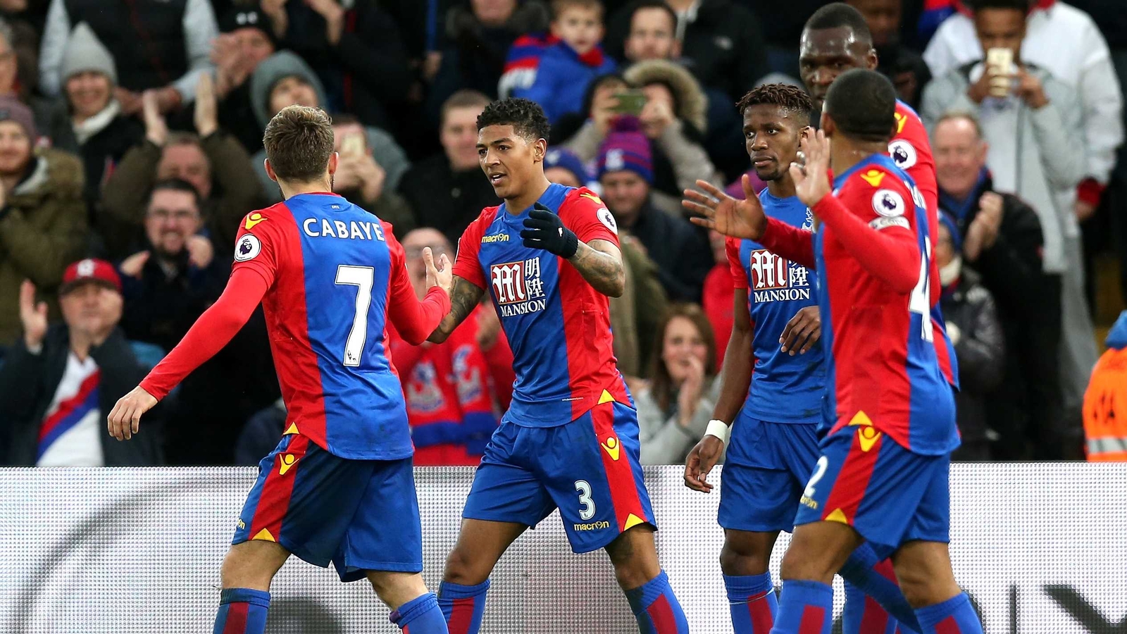 Premier League: Wins for Everton, Palace and WBA