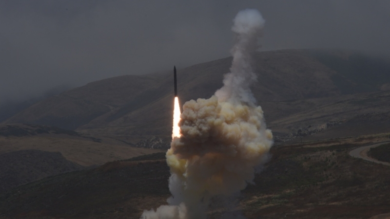 US successfully shoots down missile in live-fire test