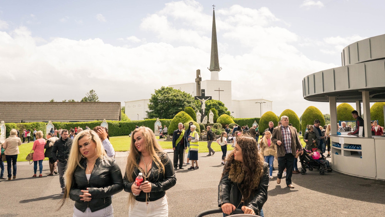 Over 2,000 people visit Knock shrine to see apparition