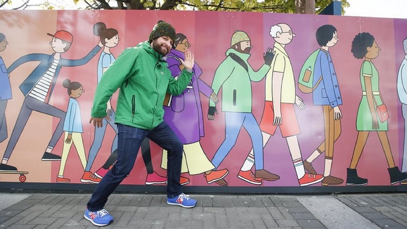 Illustrator Chris Judge on his brilliant #DrawMeDocklands mural