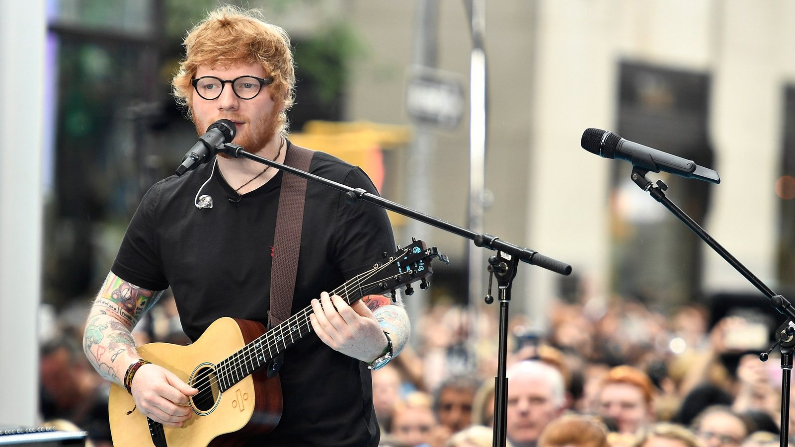 Ed Sheeran returns to the recording studio