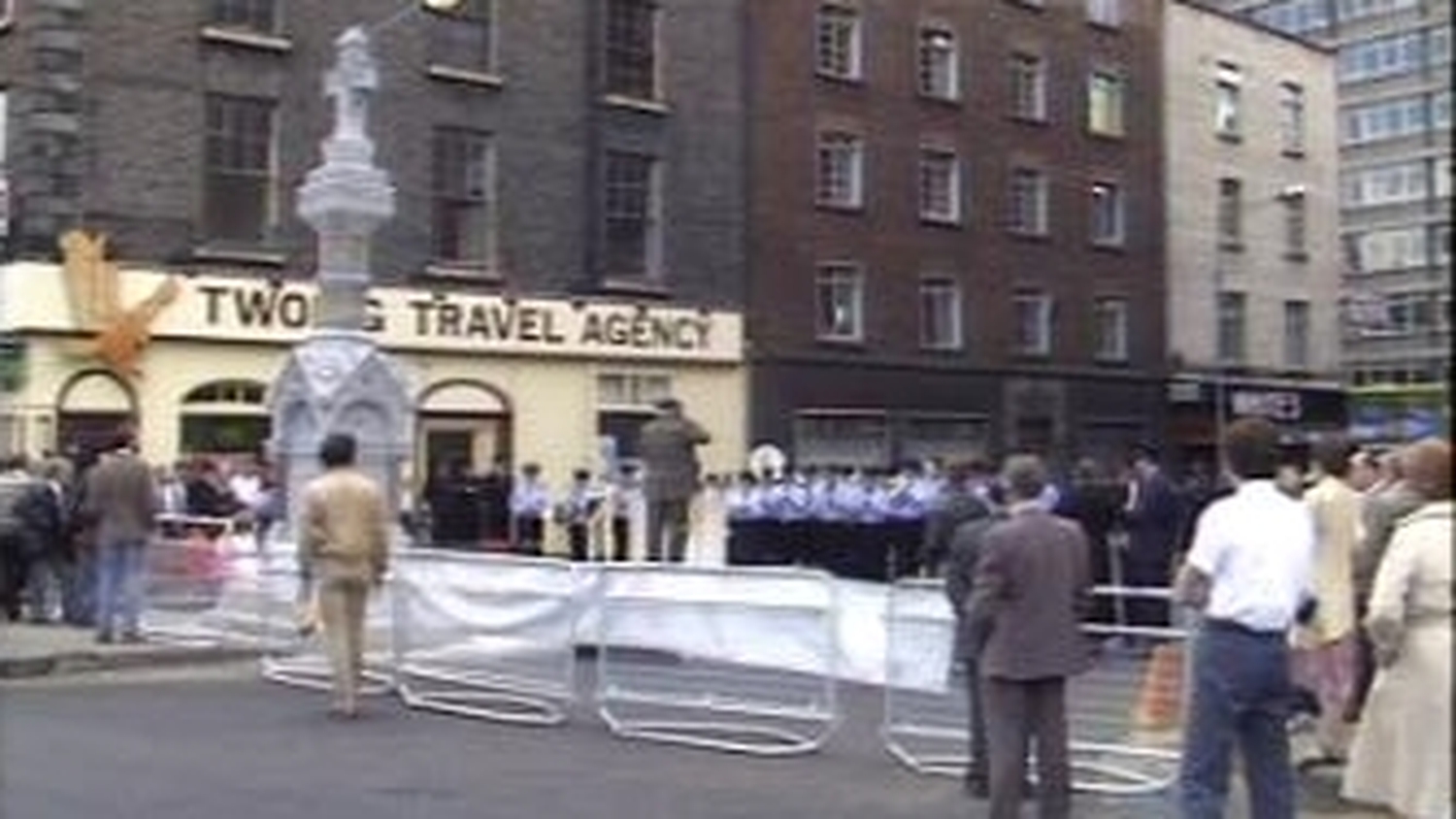 RTÉ Archives | Collections | Sheahan Memorial Burgh Quay