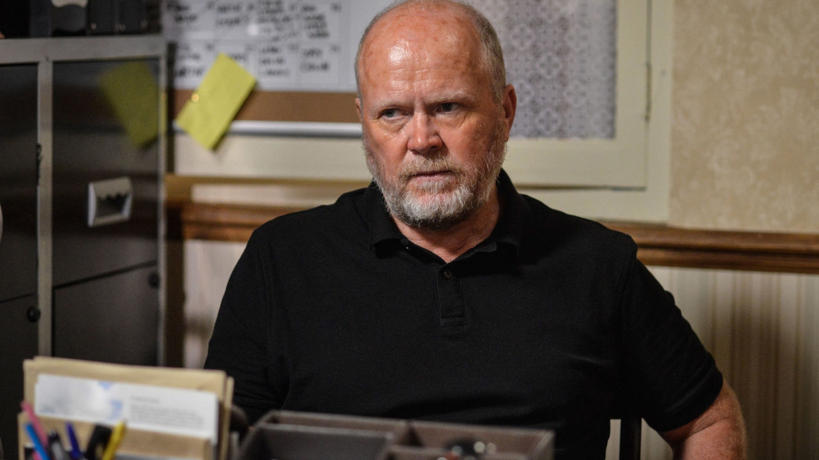 EastEnders fans delighted as Phil Mitchell returns