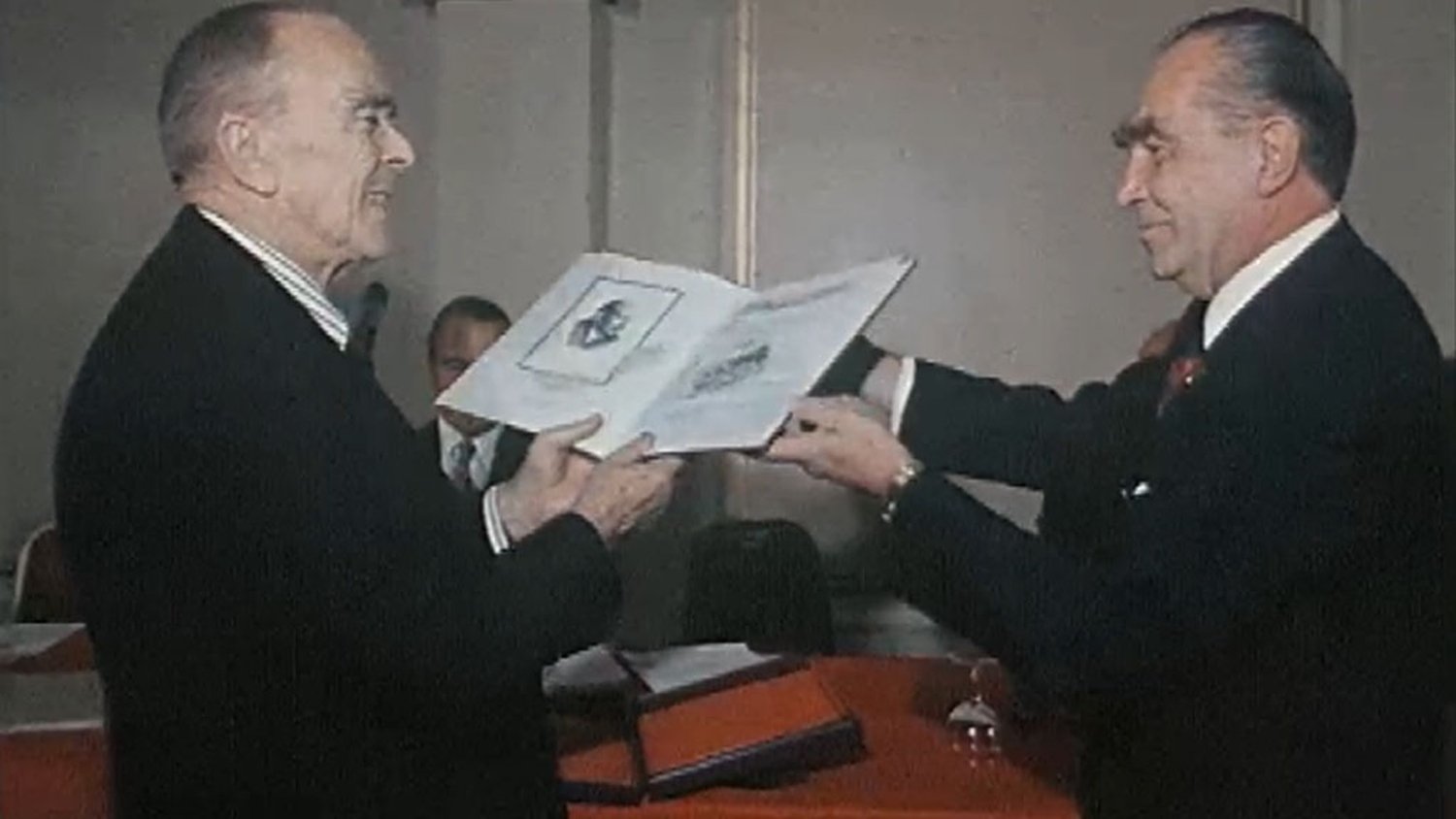 RTÉ Archives | War and Conflict | Seán MacBride Honoured