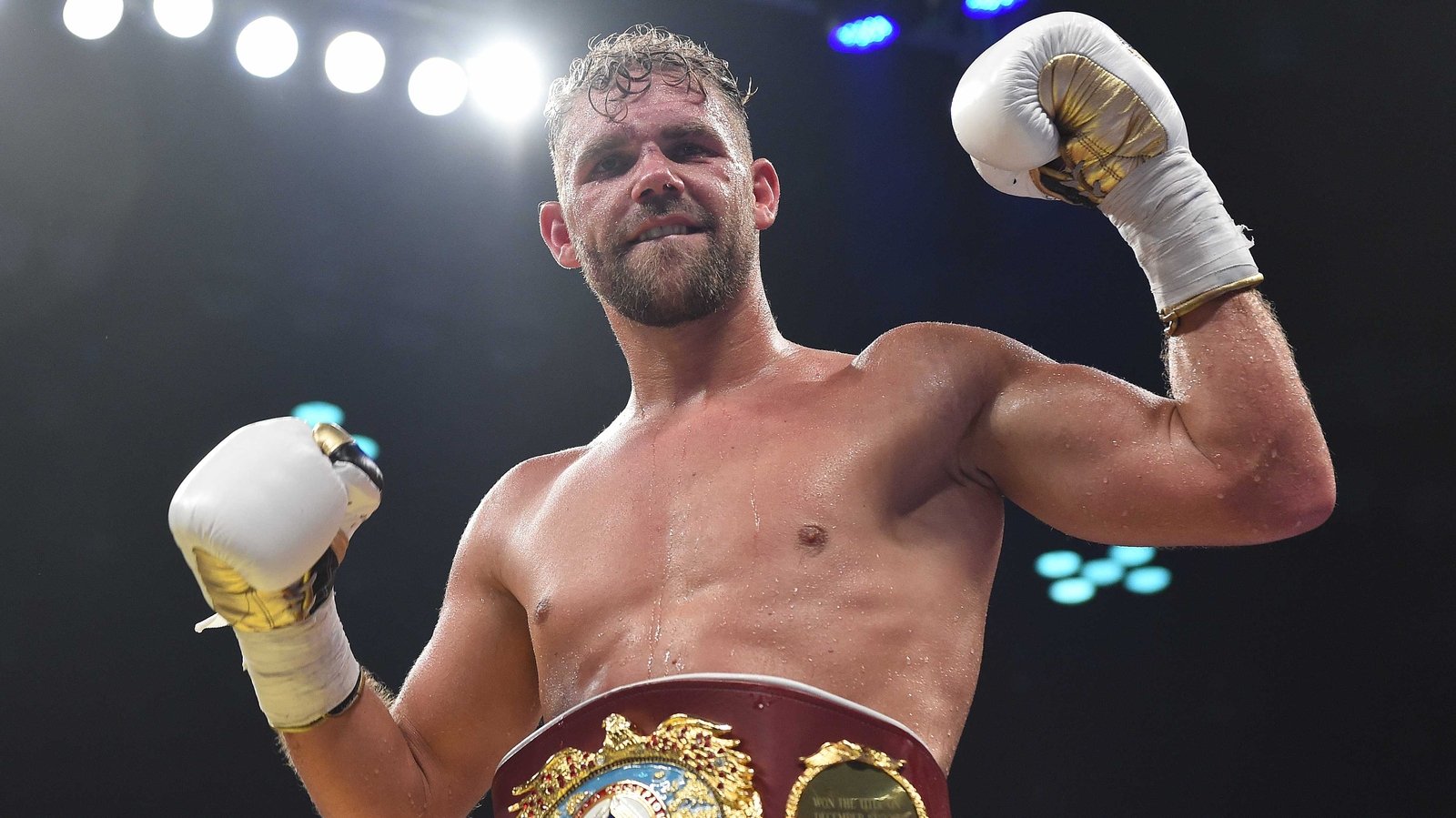 Saunders pulls out of title bout with hamstring injury