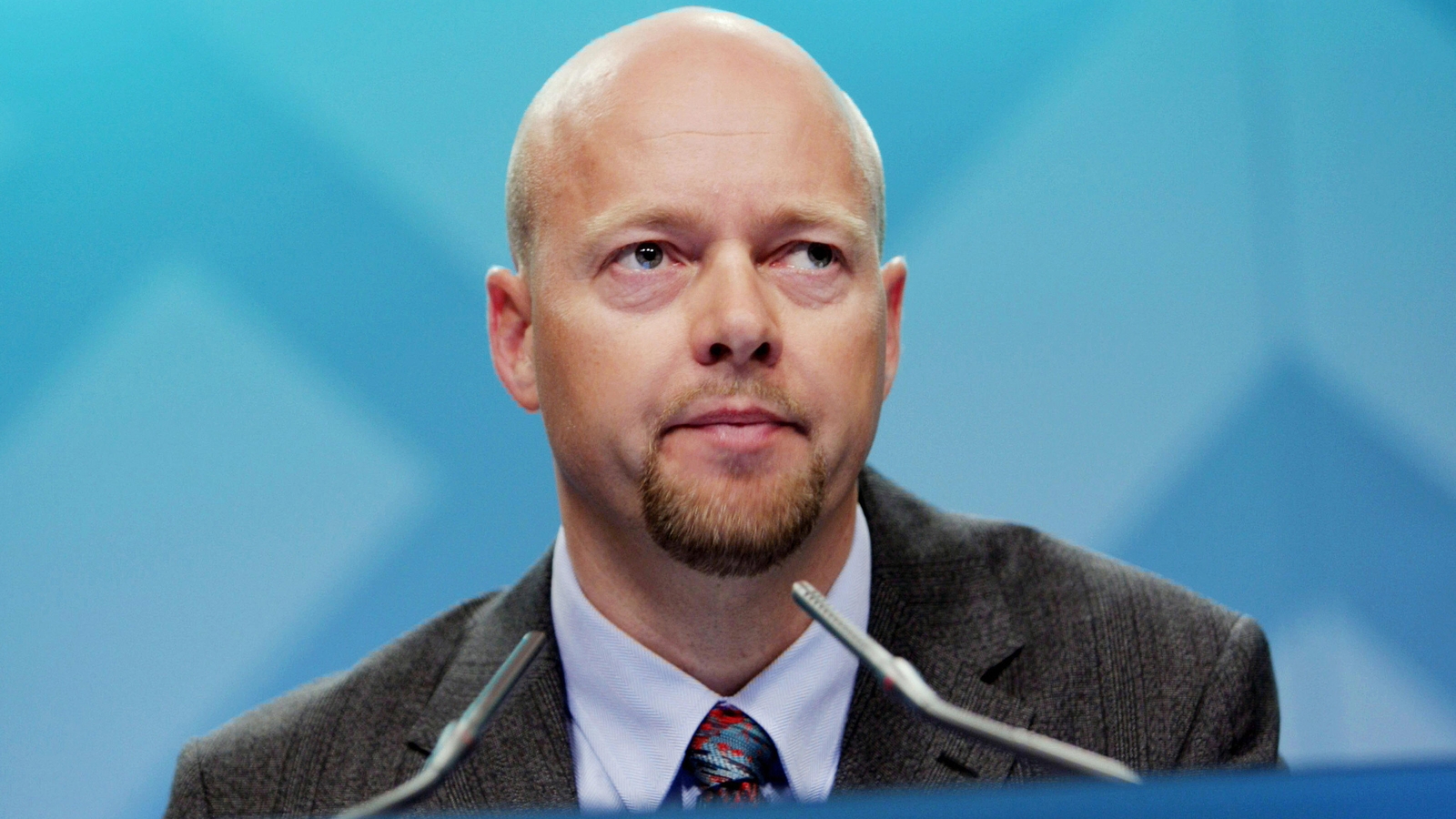 Norway sovereign wealth fund hits $1 trillion in value