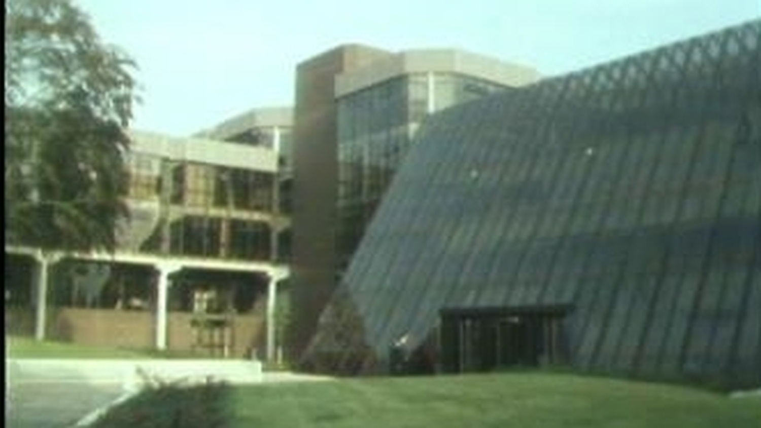 RTÉ Archives | Collections | NIHE Management Course