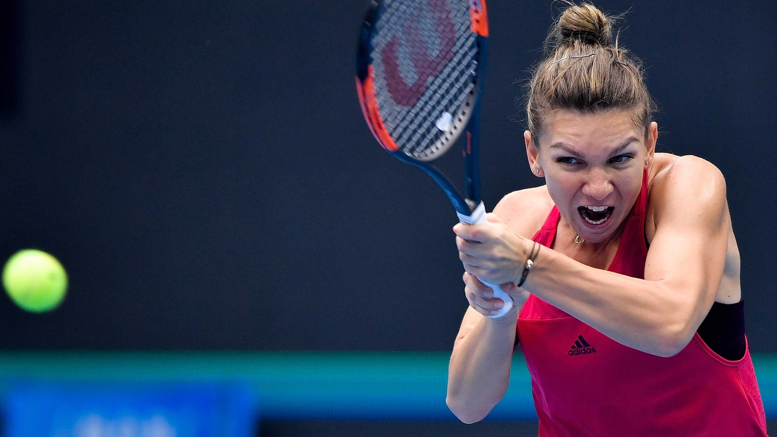Halep has China - & world No 1 spot - in her hands
