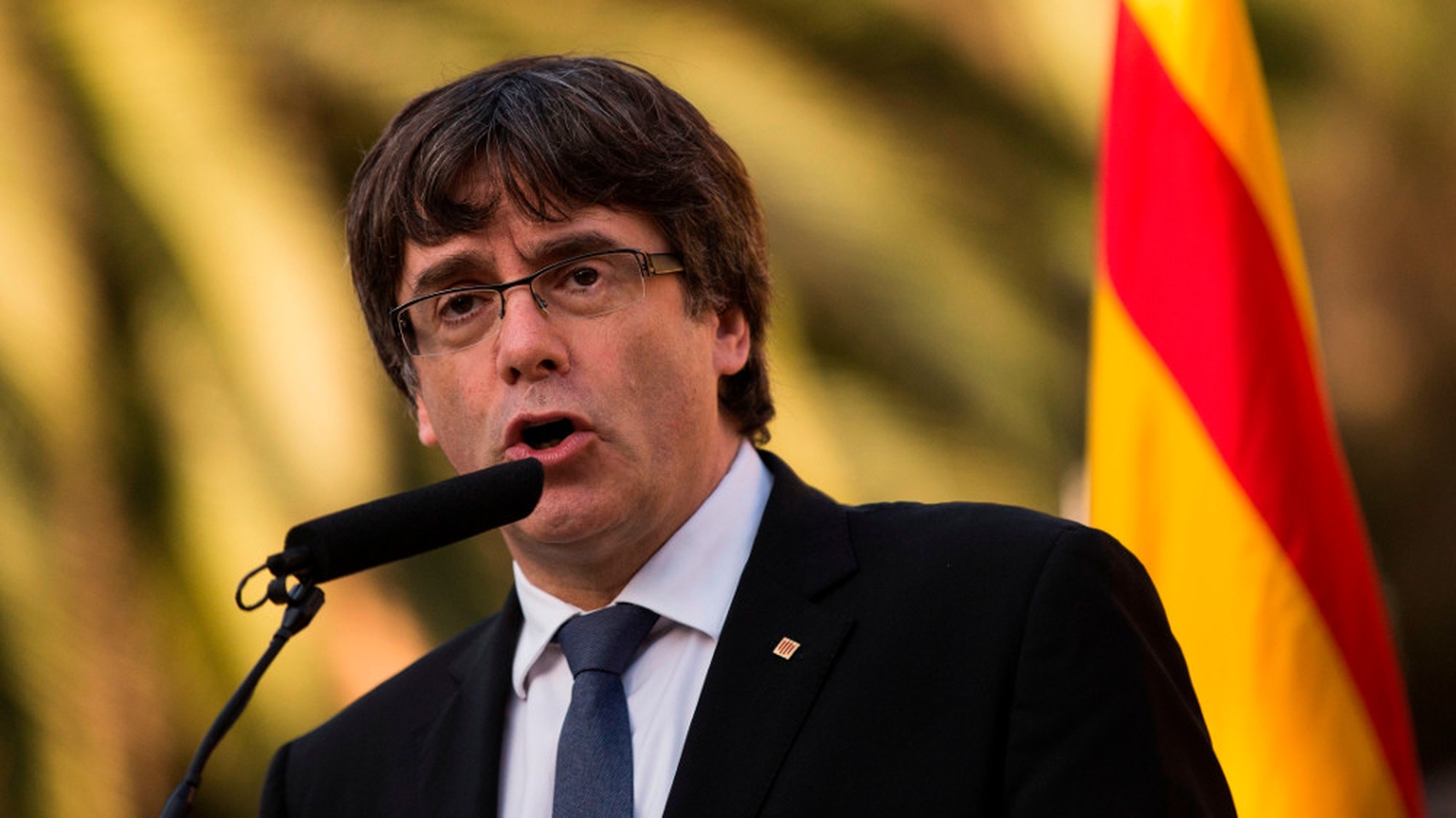 Spanish judge issues arrest warrant for Puigdemont