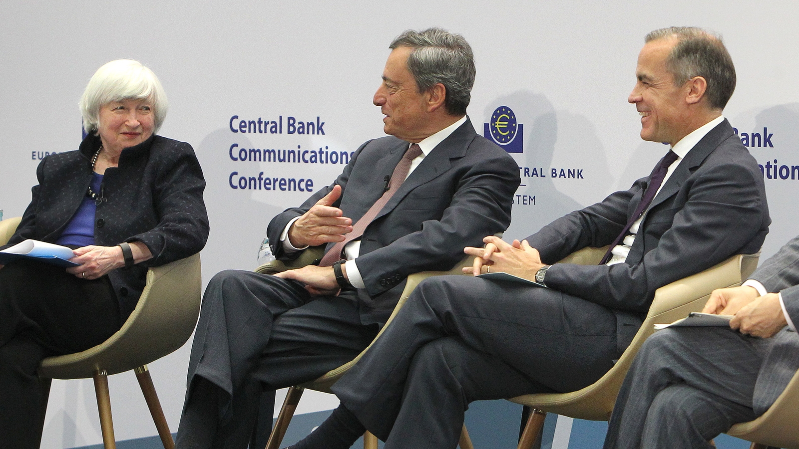 Central bankers vow to talk investors out of easy money