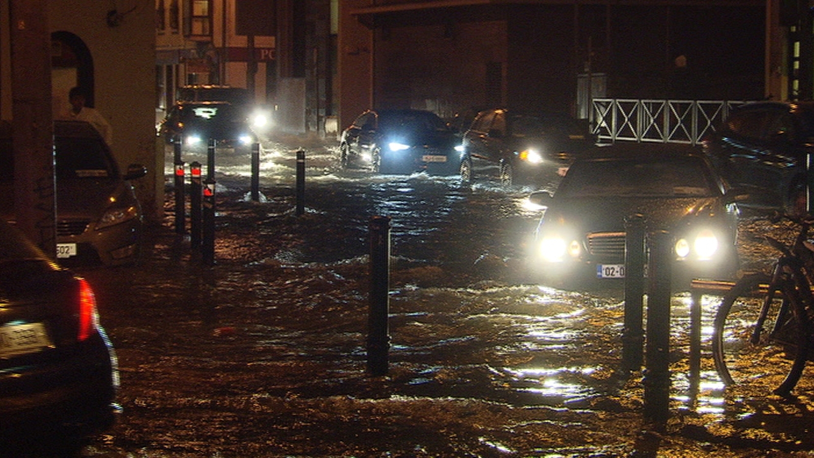 Status Orange wind warning in place for nine counties