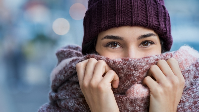 5 ways to combat dry skin in cold weather