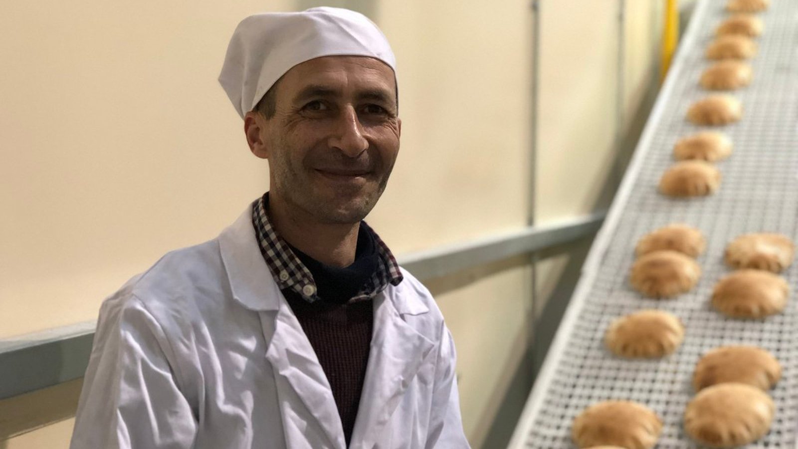 Refugee's Syrian bread reaches supermarket shelves