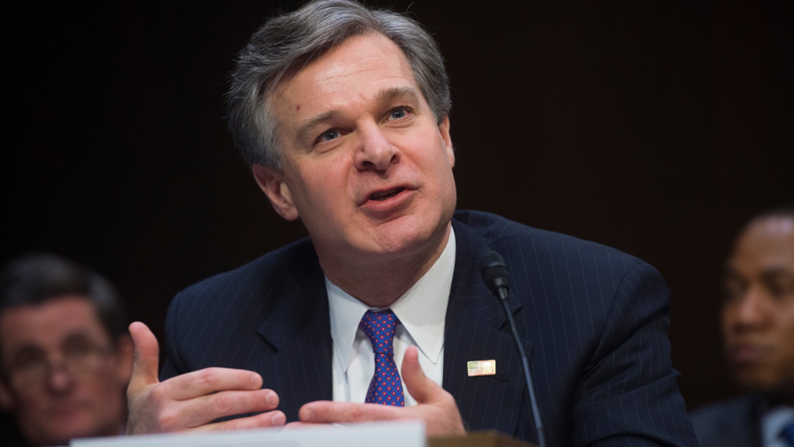 FBI contradicts White House account of Porter check