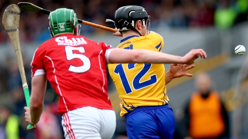 First-half scoring blitz sets Clare on their way