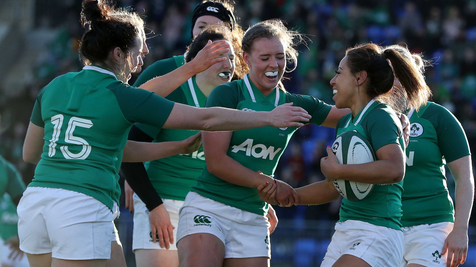 Five-try Ireland in bonus territory against Wales
