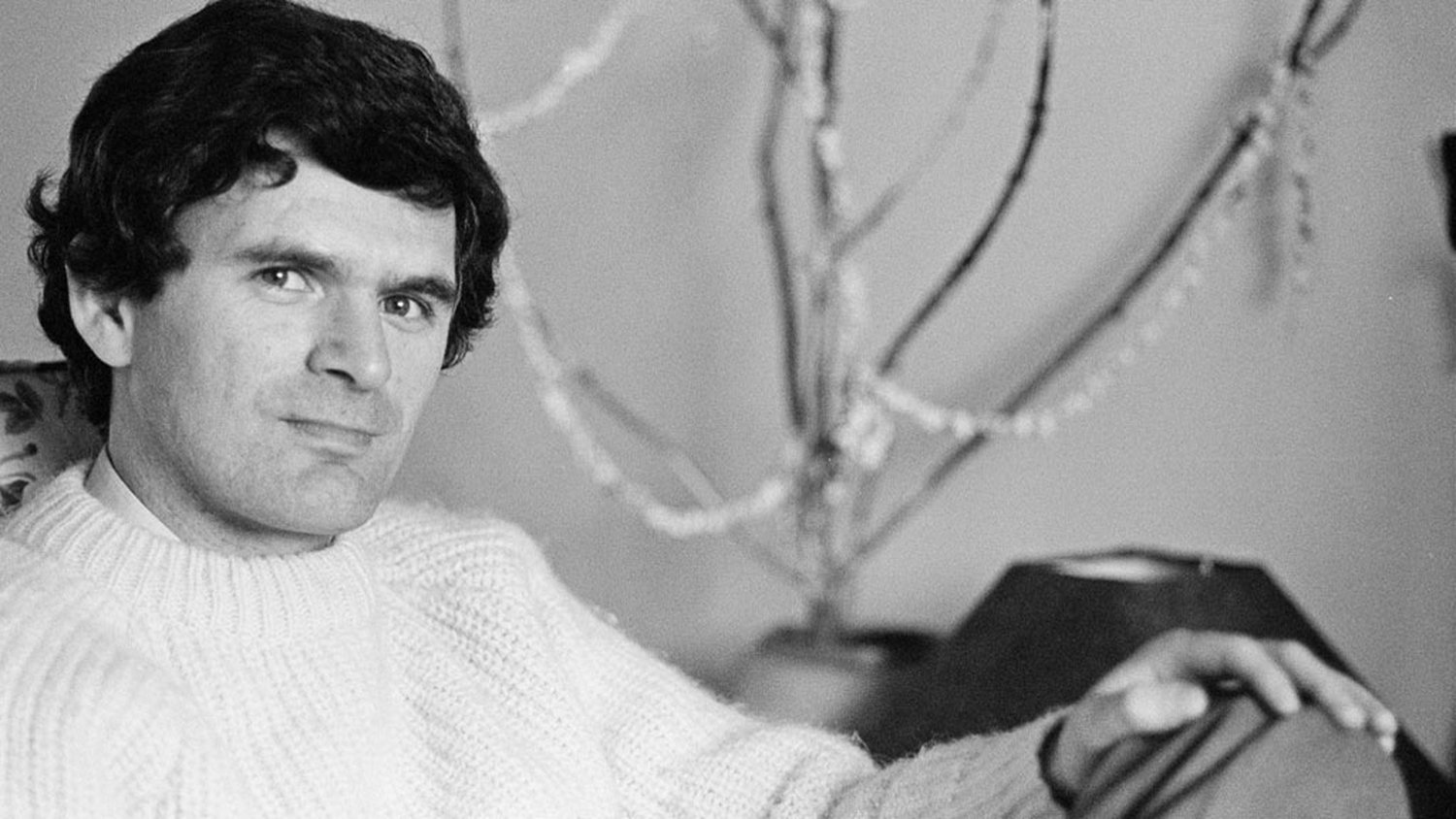 RTÉ Archives | Arts and Culture | Gabriel Rosenstock Poet