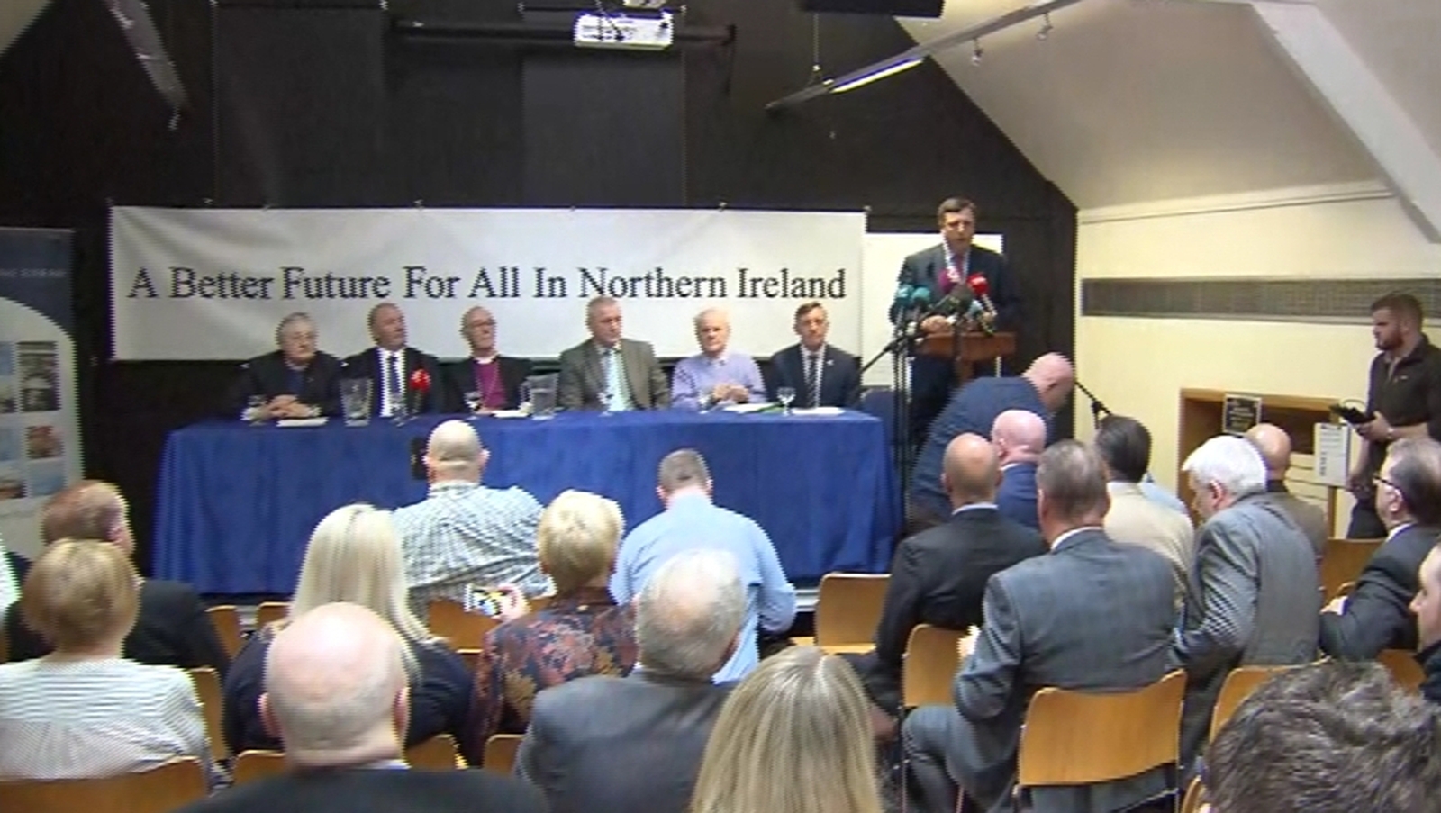 Loyalist paramilitary groups condemn criminal acts