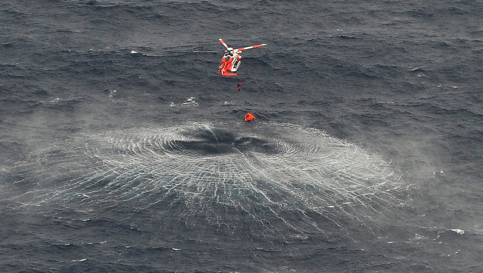 Fisherman dies after boat sinks off Co Mayo coast