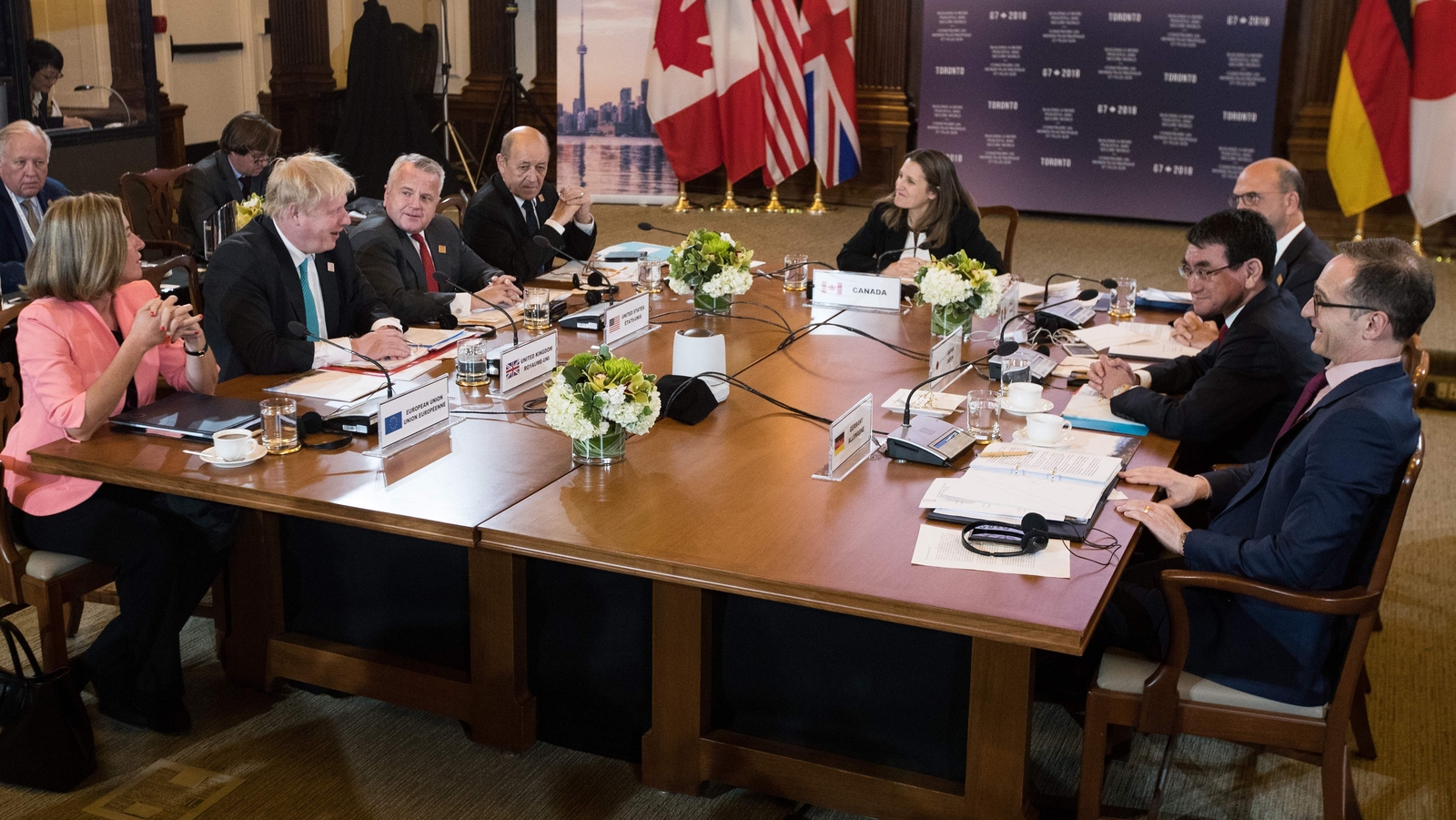G7 foreign ministers unite in 'opposing' Russia