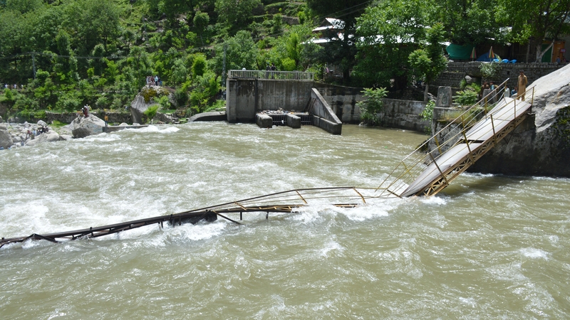 Five dead, 12 missing after Pakistan bridge collapses