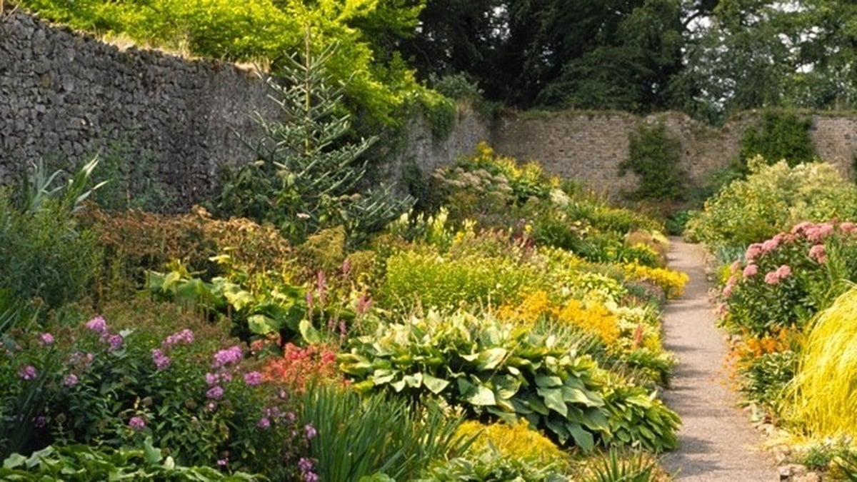 Shackleton Gardens Clonsilla | CountryWide - RTÉ Radio 1