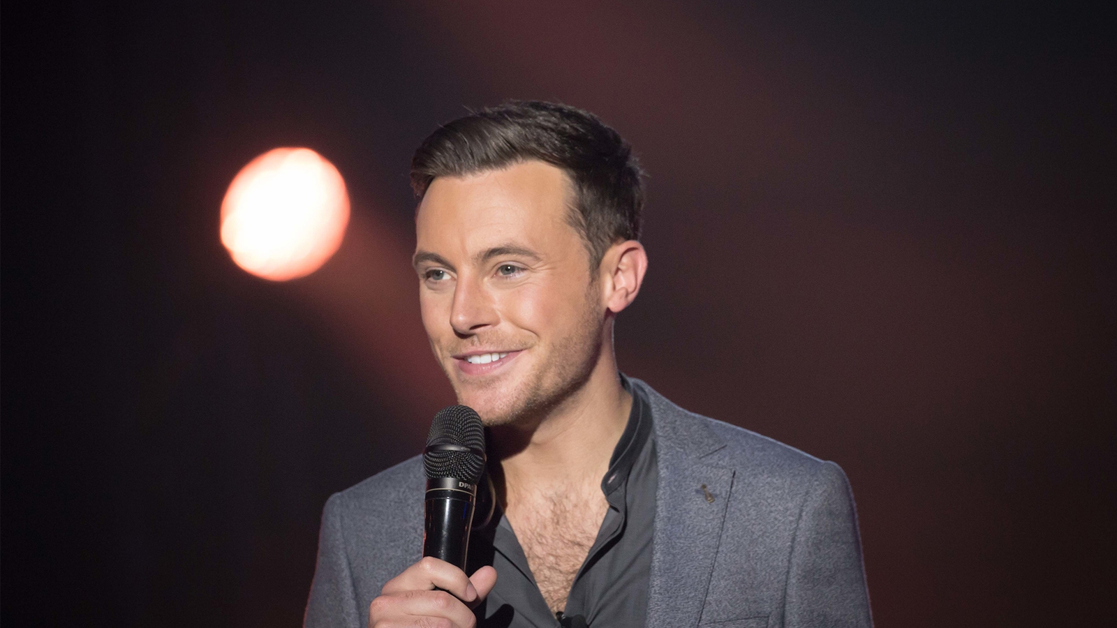 Watch: Nathan Carter performs The Morning After on The Late Late