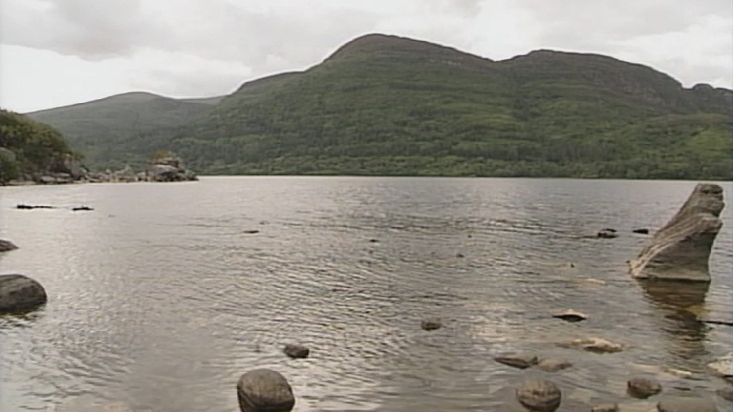RTÉ Archives | Environment | What Lurks In Muckross Lake?