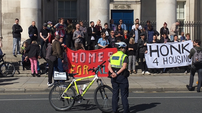 Housing protest takes place at Dept of Housing