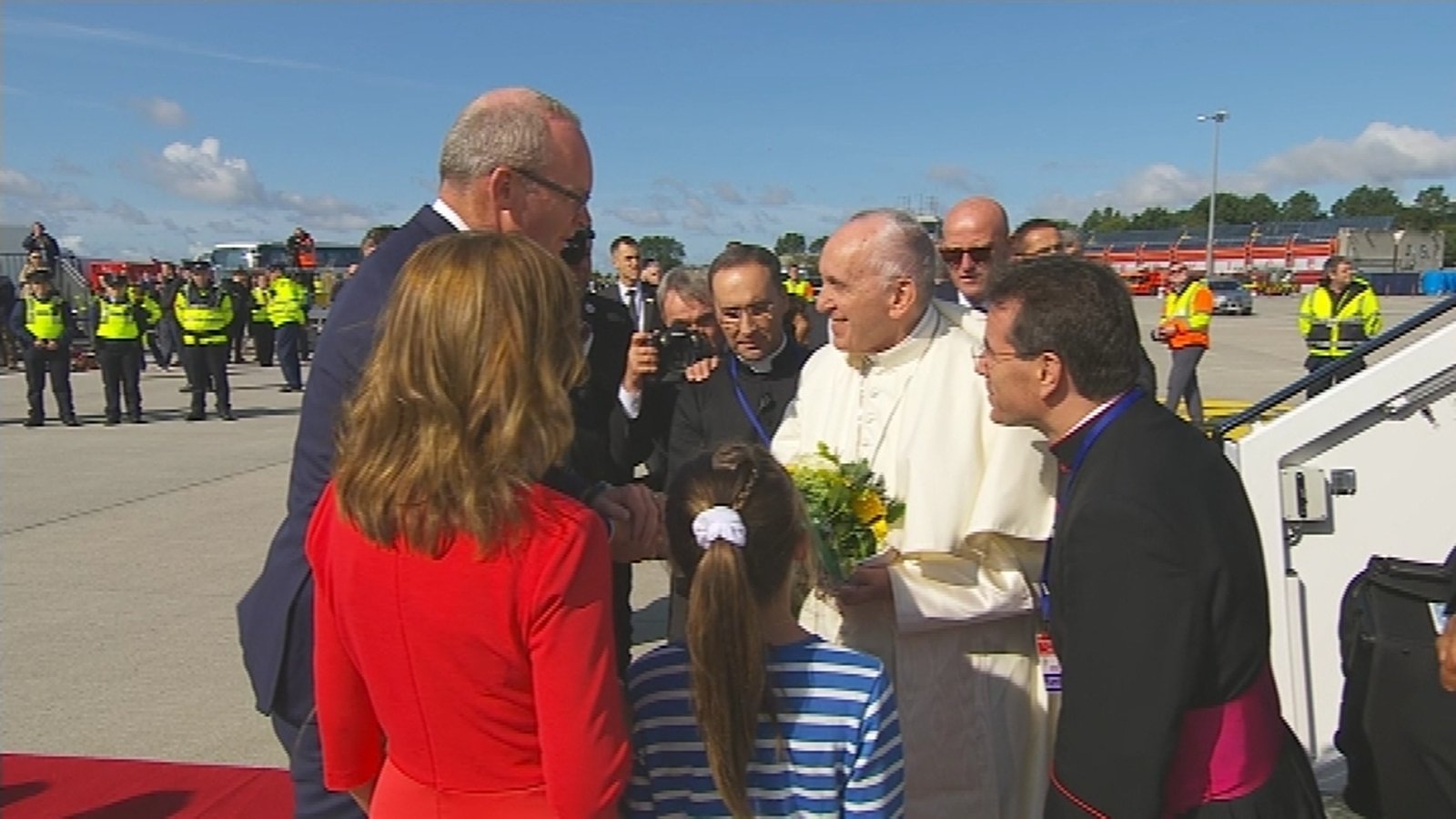 Pope arrives in Dublin at start of historic visit