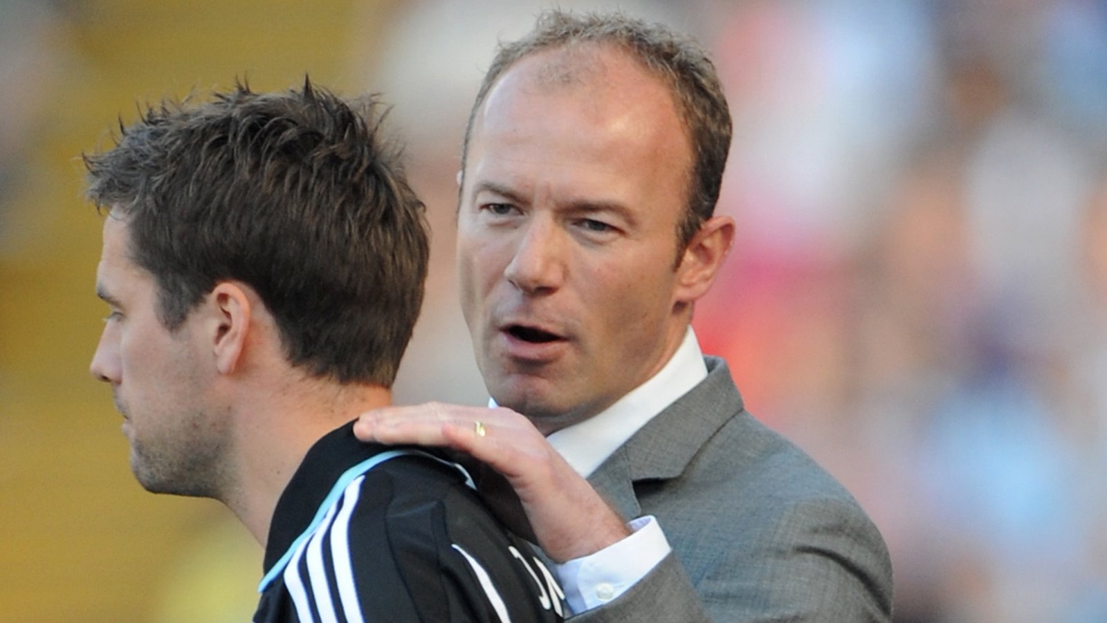 Owen's admission about retirement criticised by Shearer