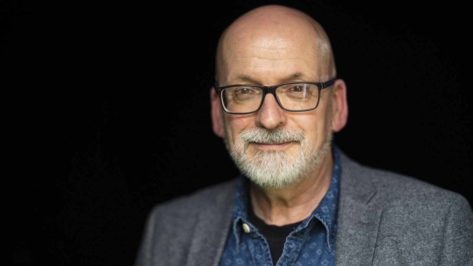 Roddy Doyle - his life, career and inspirations
