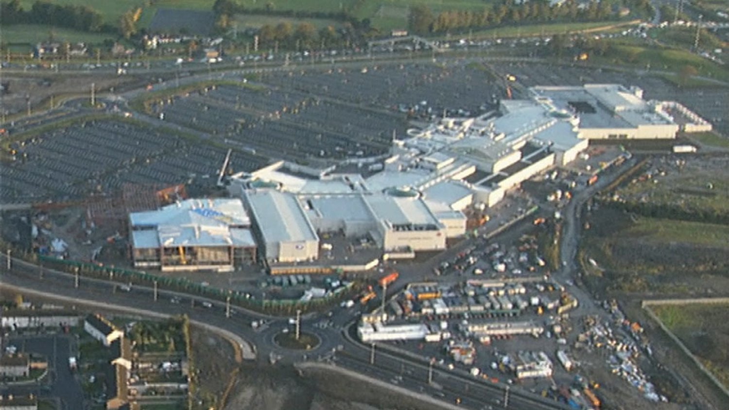 RTÉ Archives | Lifestyle | Liffey Valley Shopping Centre