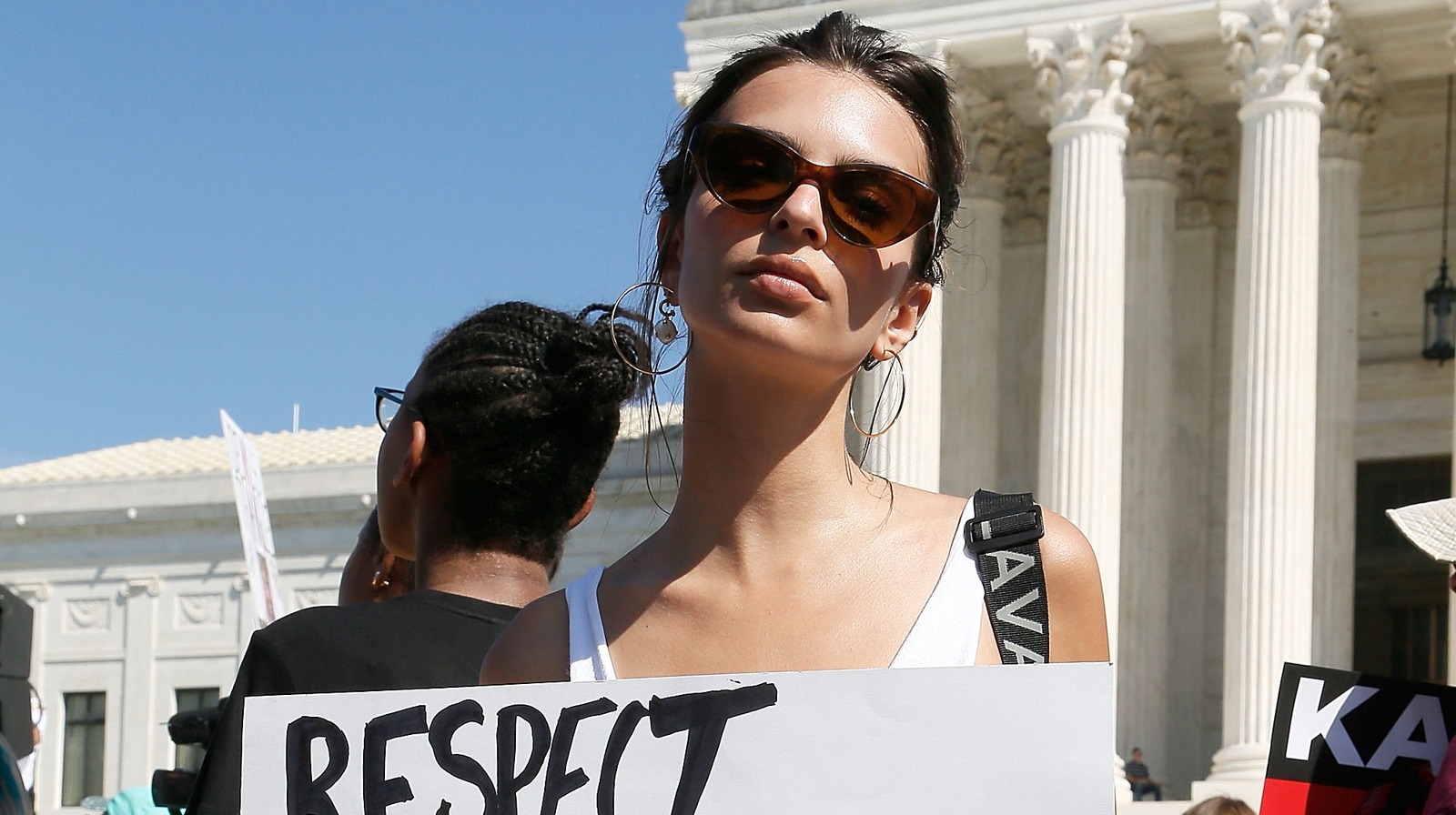 Emily Ratajkowski arrested protesting Brett Kavanaugh